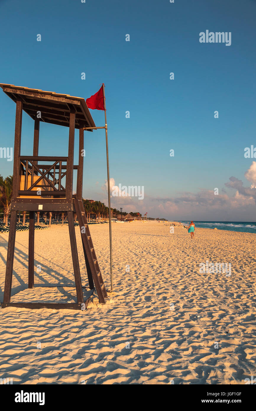 Observation deck on a sandy beach, Mexico Stock Photo - Alamy