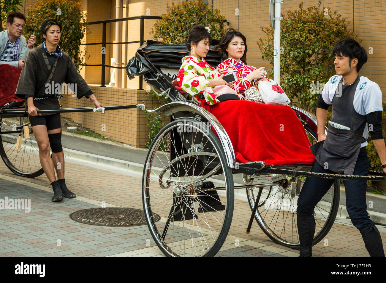 Japanese Rickshaw Stock Photos & Japanese Rickshaw Stock Images - Alamy