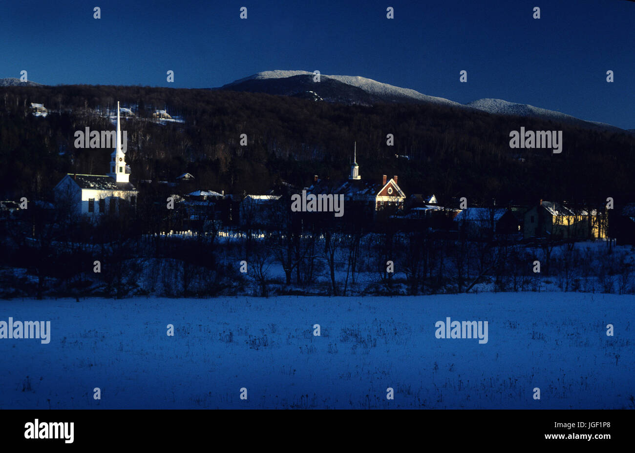 Night falls hi-res stock photography and images - Alamy