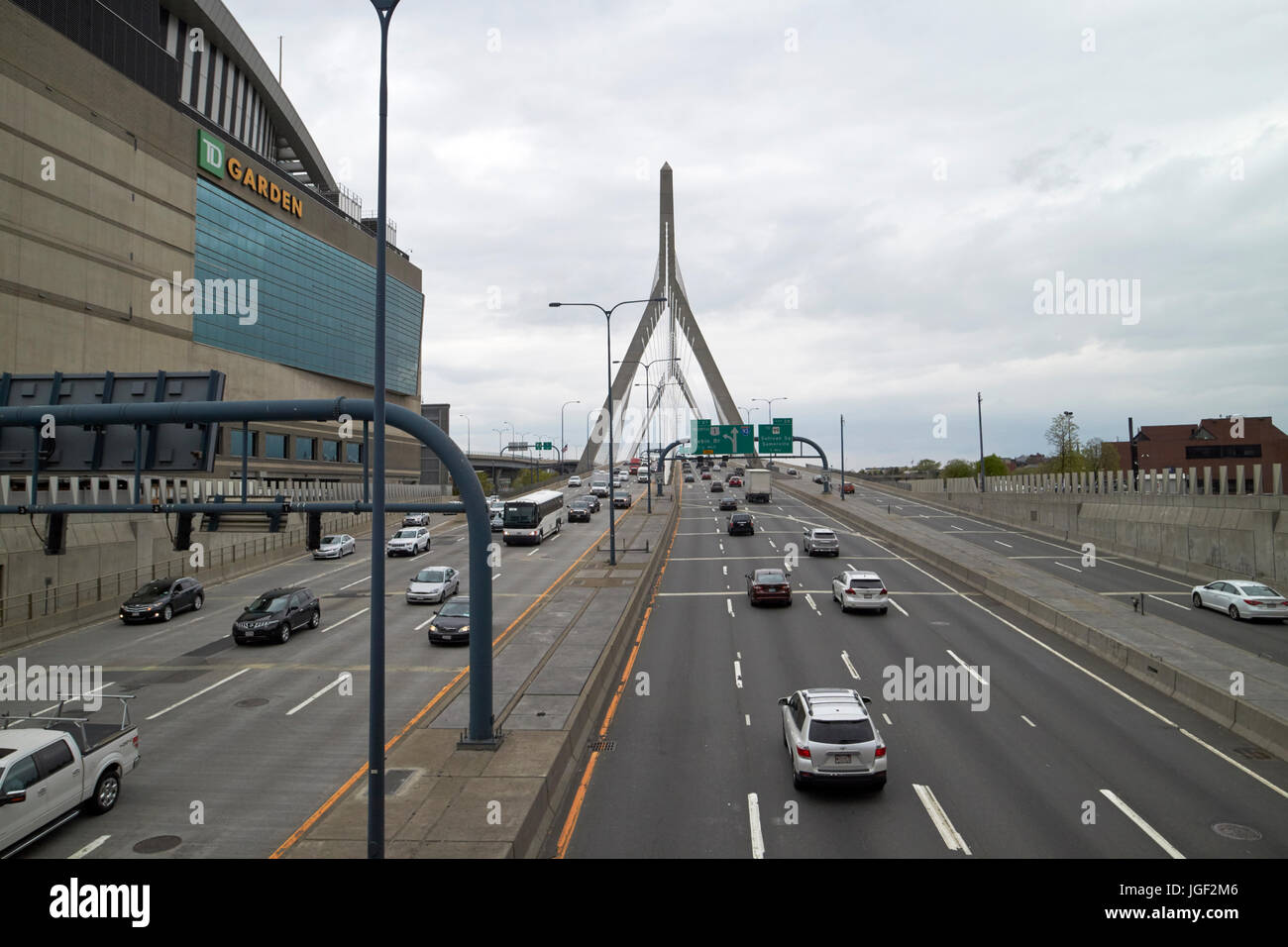 i-93 running through boston over the leonard p zakim bunker hill ...