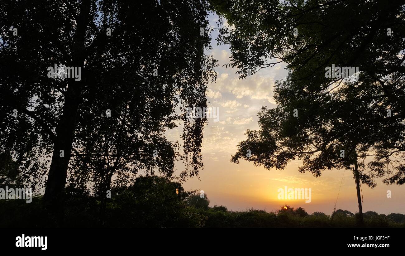 Silver solstice hi-res stock photography and images - Alamy