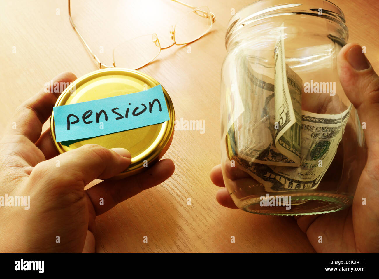 Empty money jar hi-res stock photography and images - Alamy