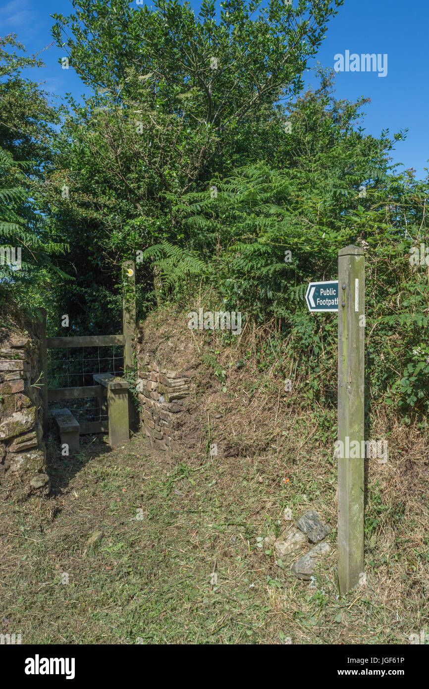 Stile walking footpath right of way hi-res stock photography and images ...