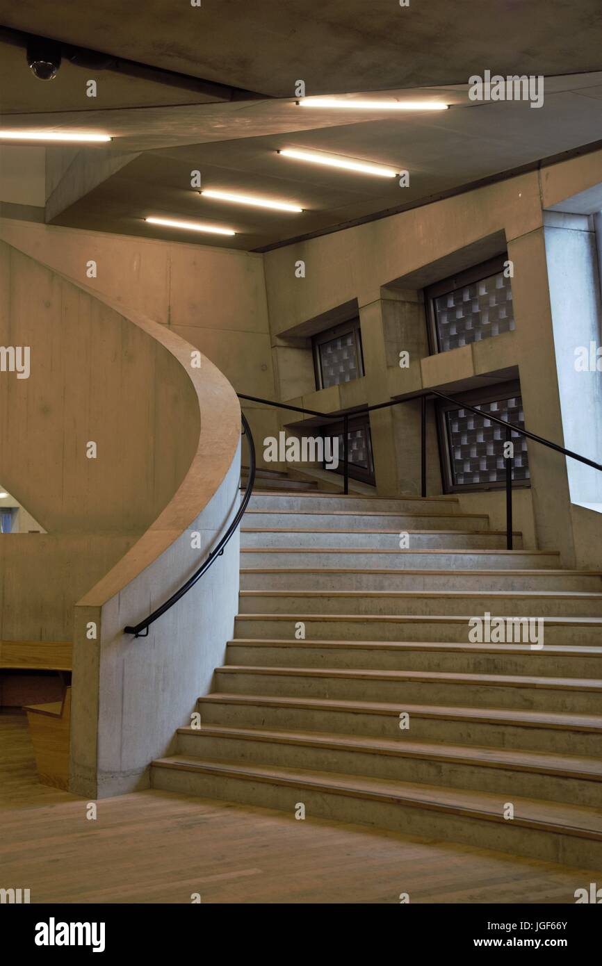 Tate modern stairs Stock Photo - Alamy