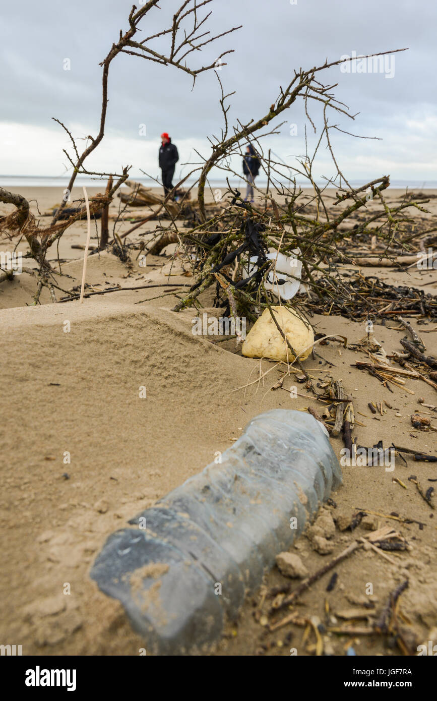 Tidal detritus hi-res stock photography and images - Alamy