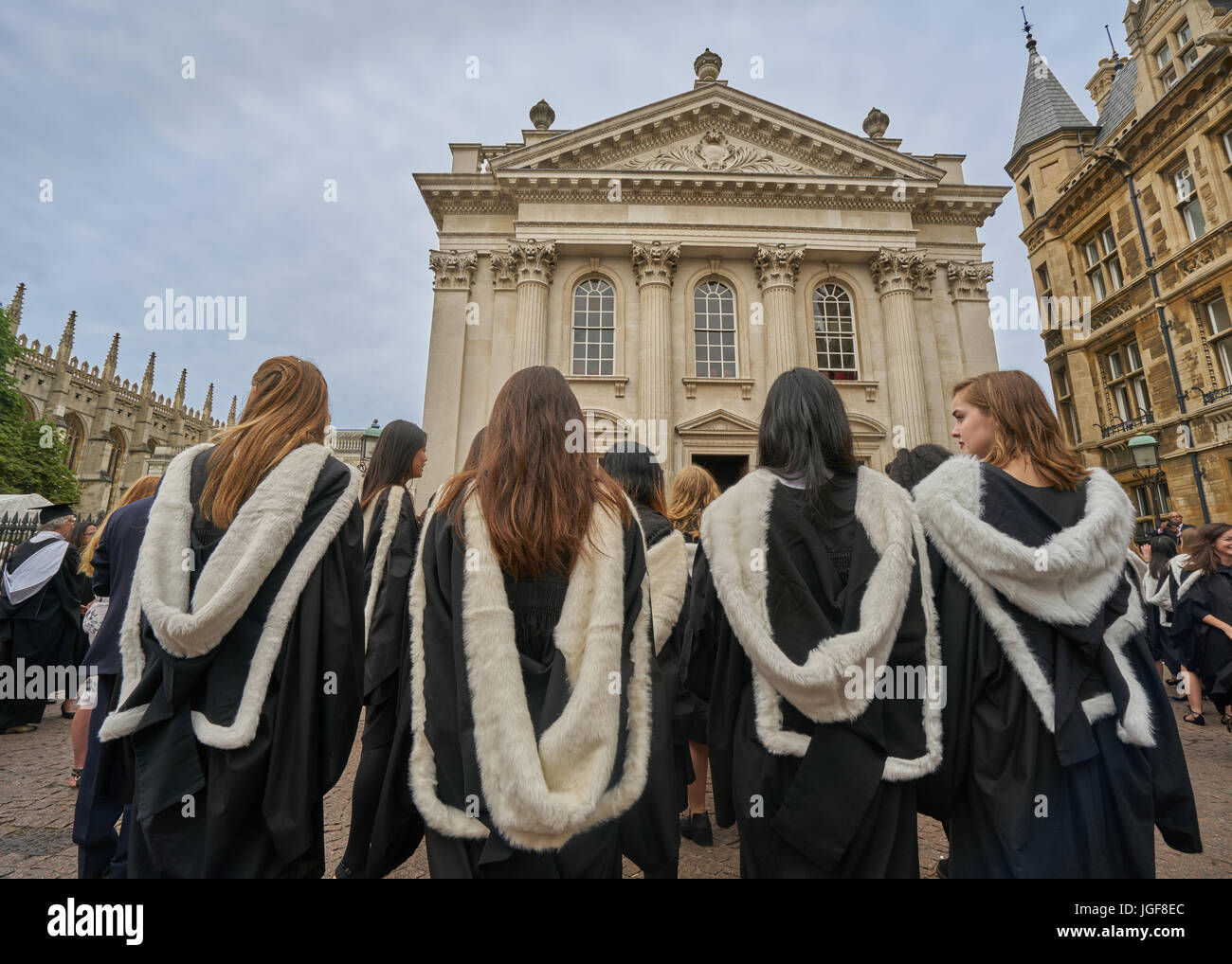 graduation ceremony cambridge senate house Stock Photo - Alamy