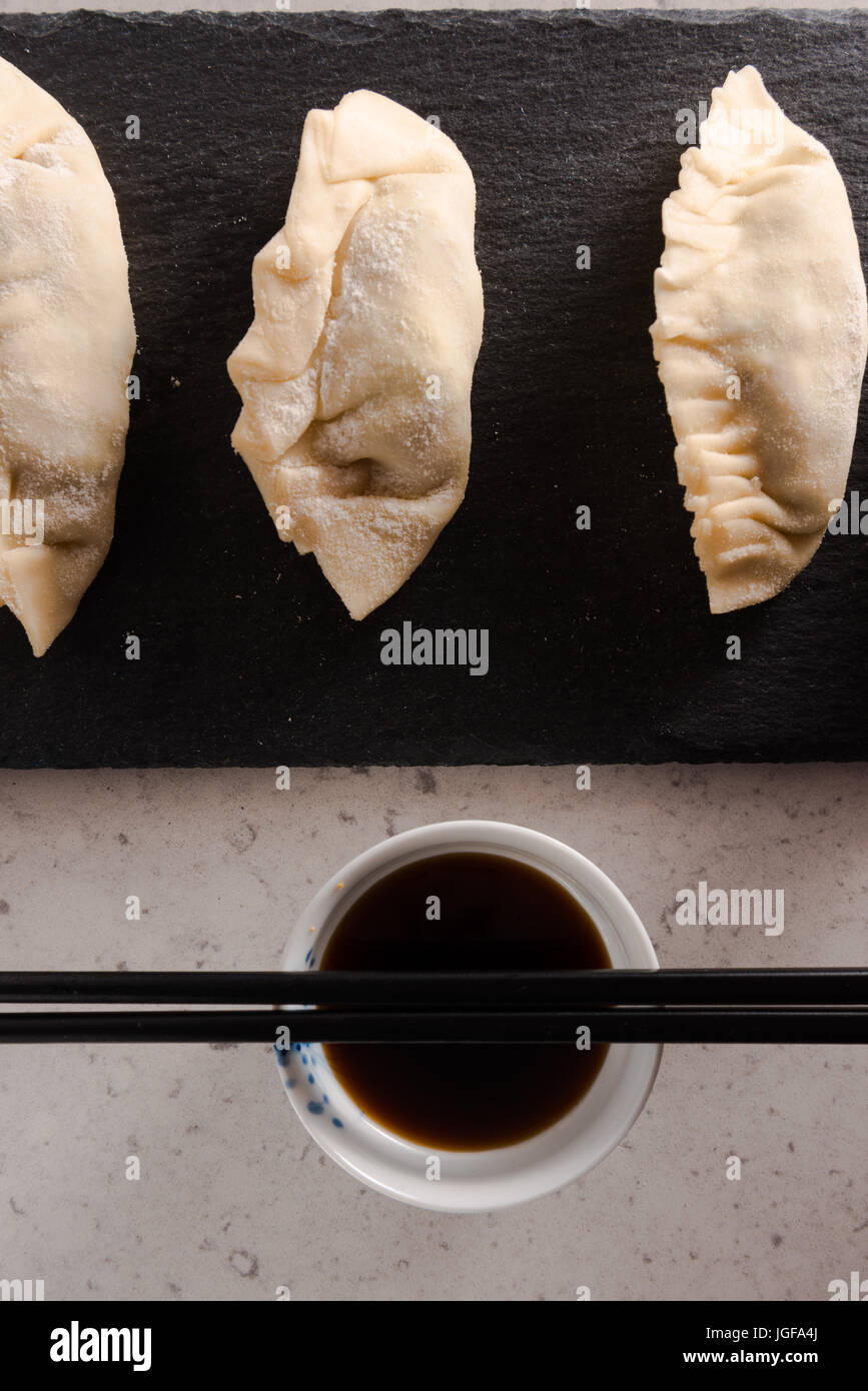 Chinese dim sum chopsticks hi-res stock photography and images - Alamy