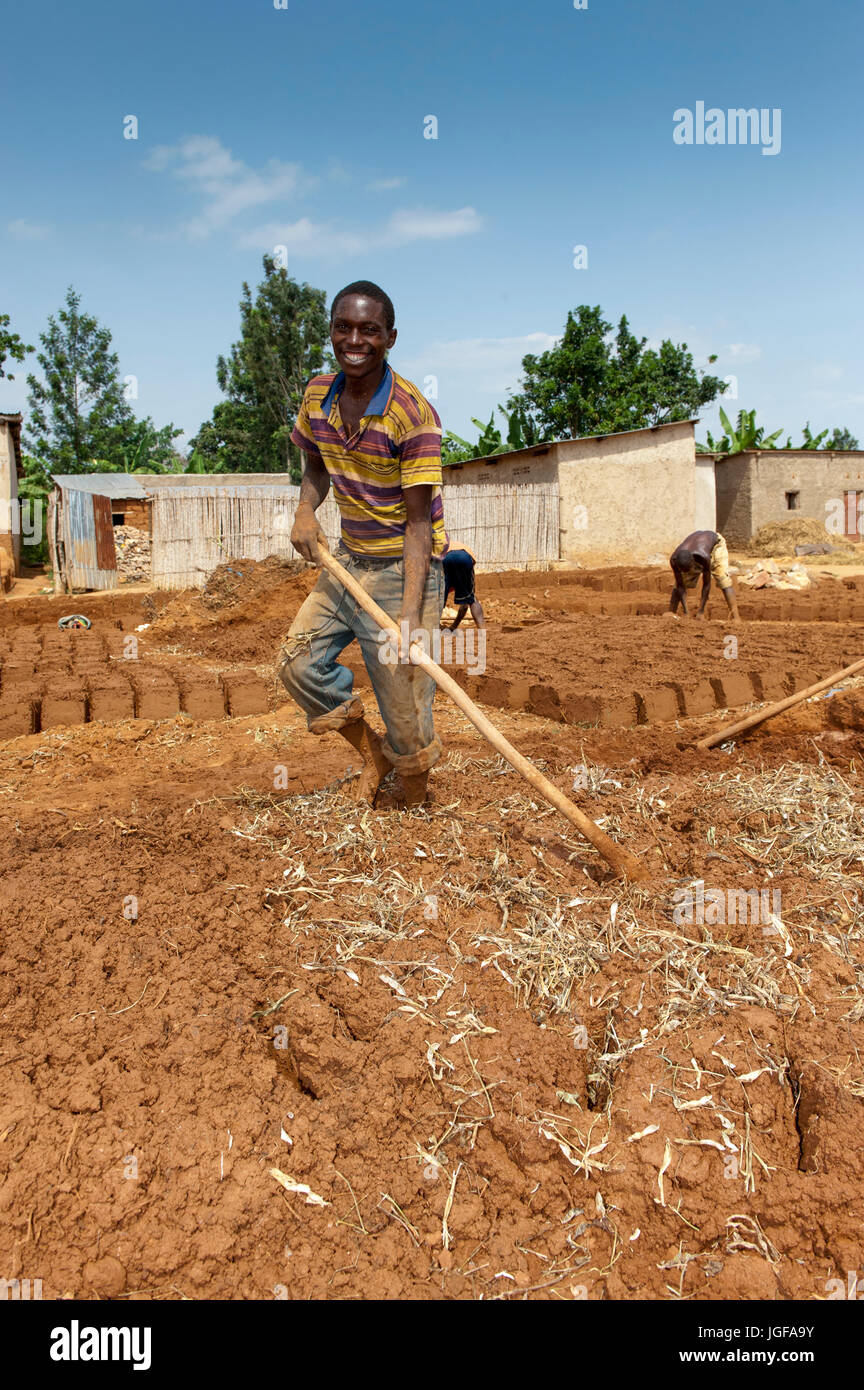 Making mud bricks straw hi-res stock photography and images - Alamy