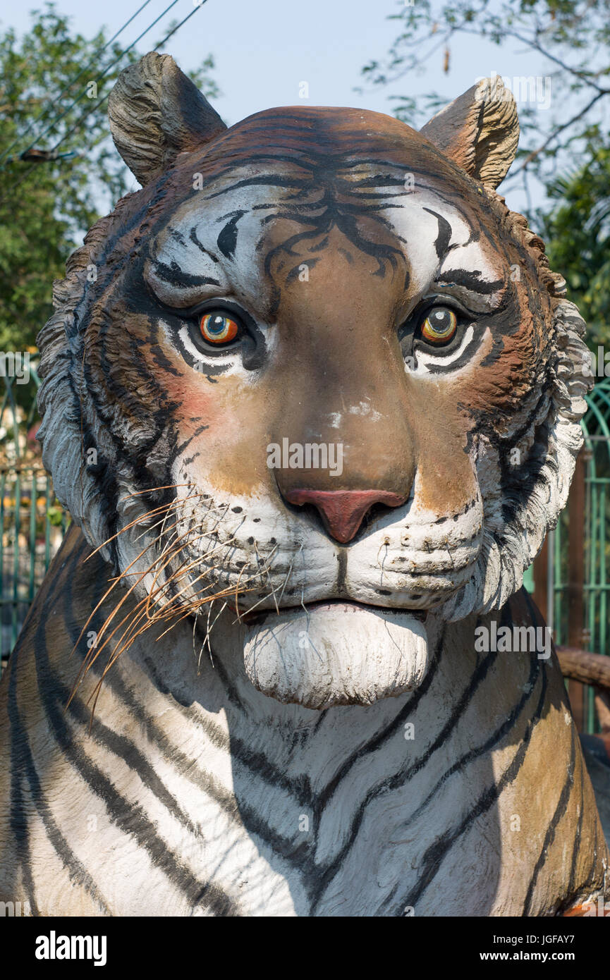 Face of model of tiger in zoo. Bangkok, Thailand Stock Photo - Alamy