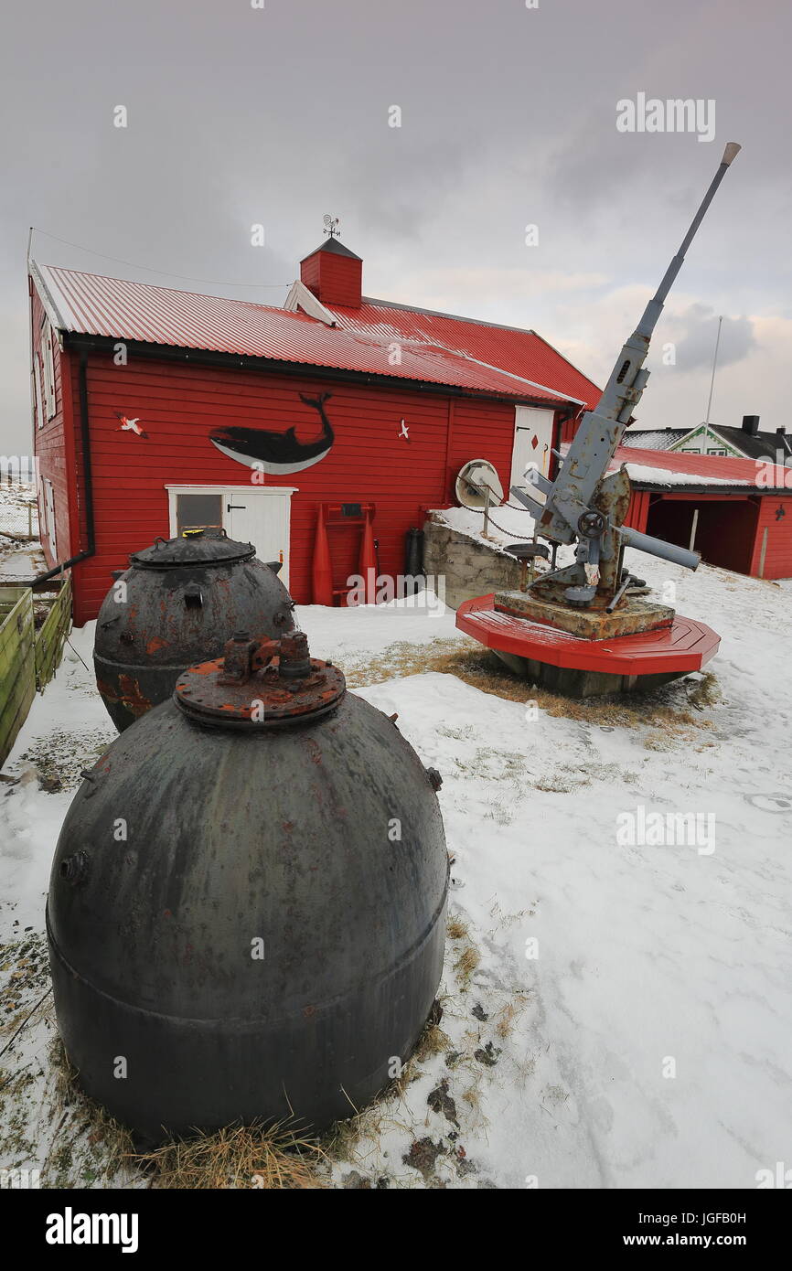 Bofors 40 mm gun hi-res stock photography and images - Alamy