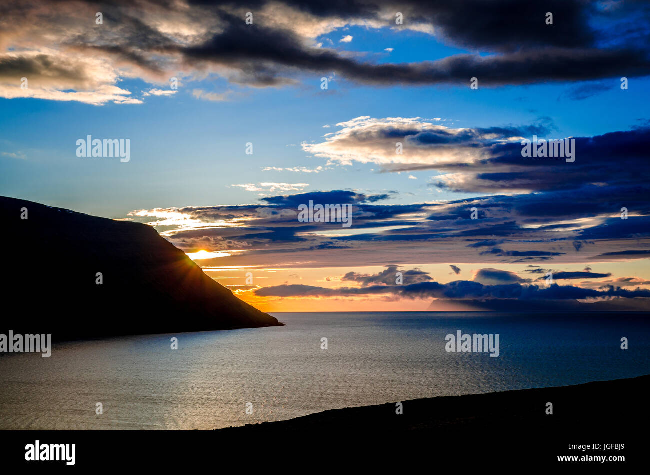A never ending sunset by midnight sun Stock Photo - Alamy