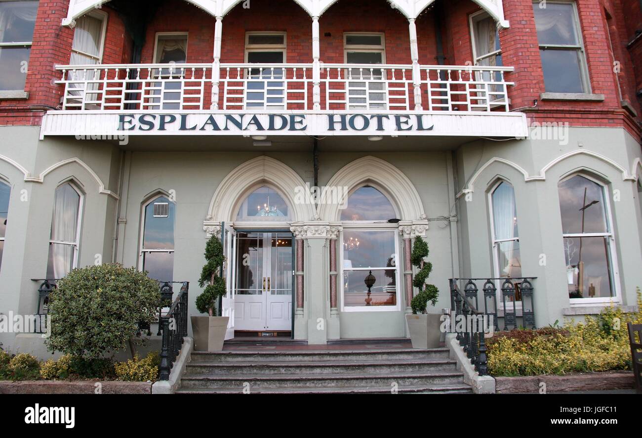 Bray seafront hi-res stock photography and images - Alamy