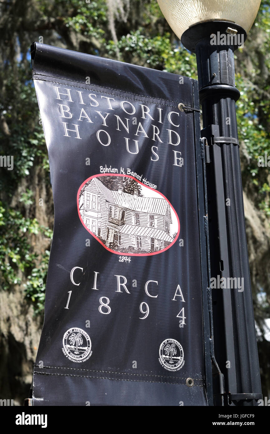 Historic home banner in downtown Auburndale, Florida Stock Photo - Alamy