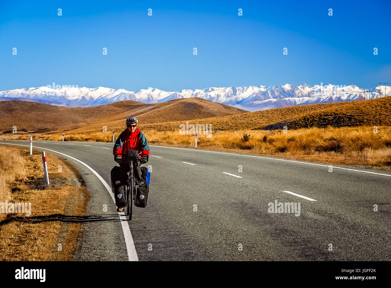 New zealand cycling route hi-res stock photography and images - Alamy