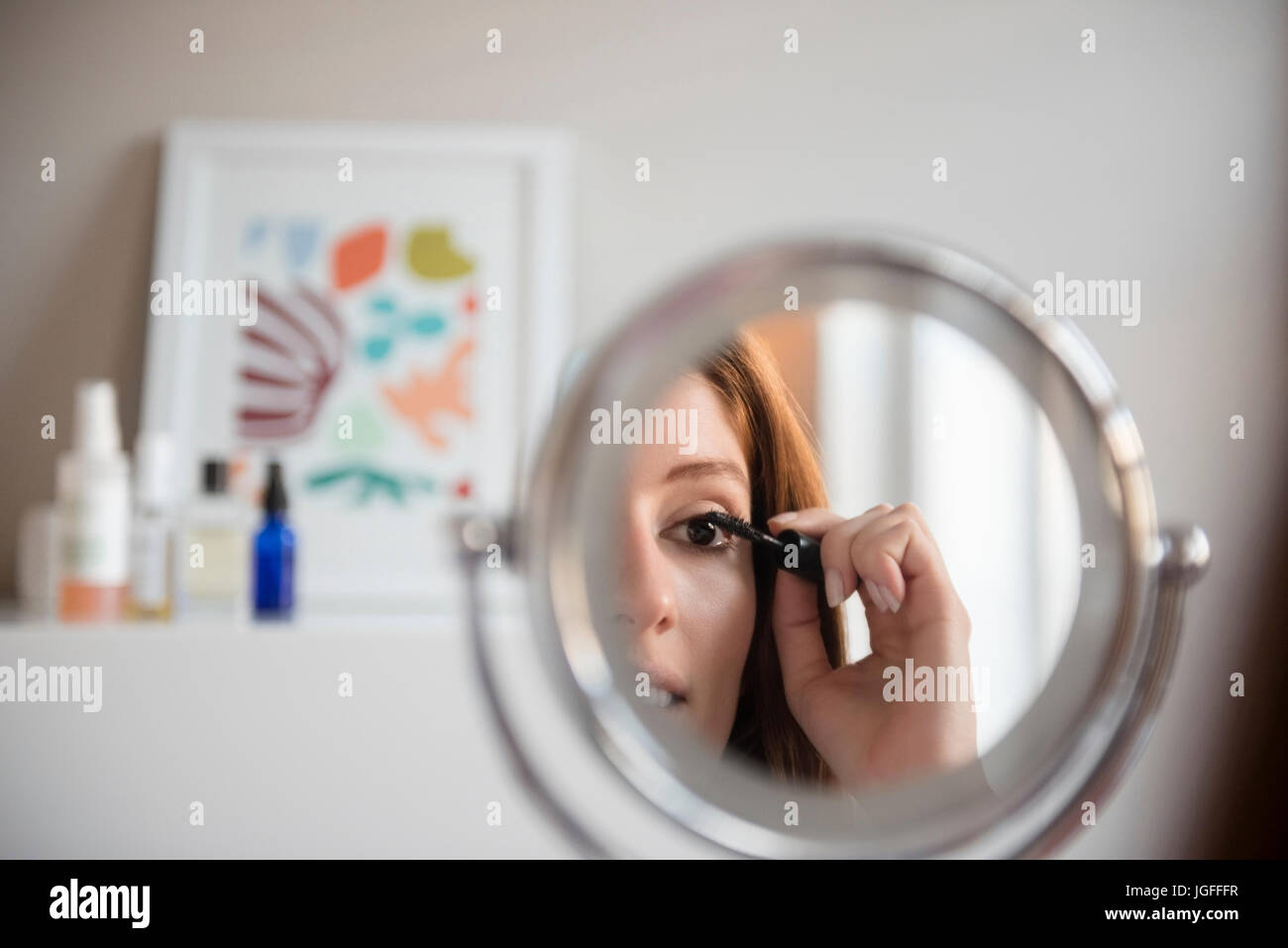 Self reflection woman hi-res stock photography and images - Alamy