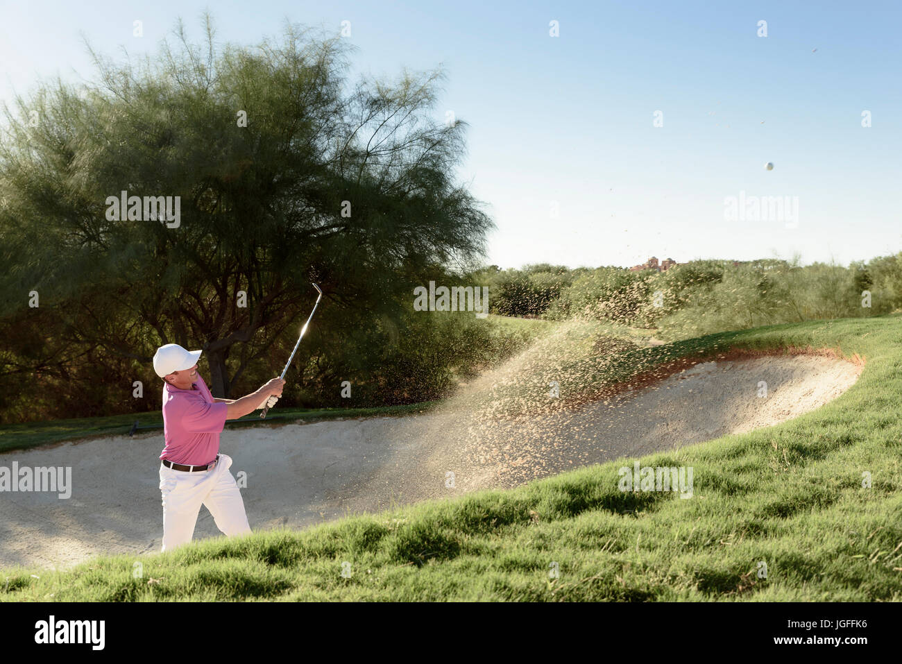 Sand trap hi-res stock photography and images - Alamy