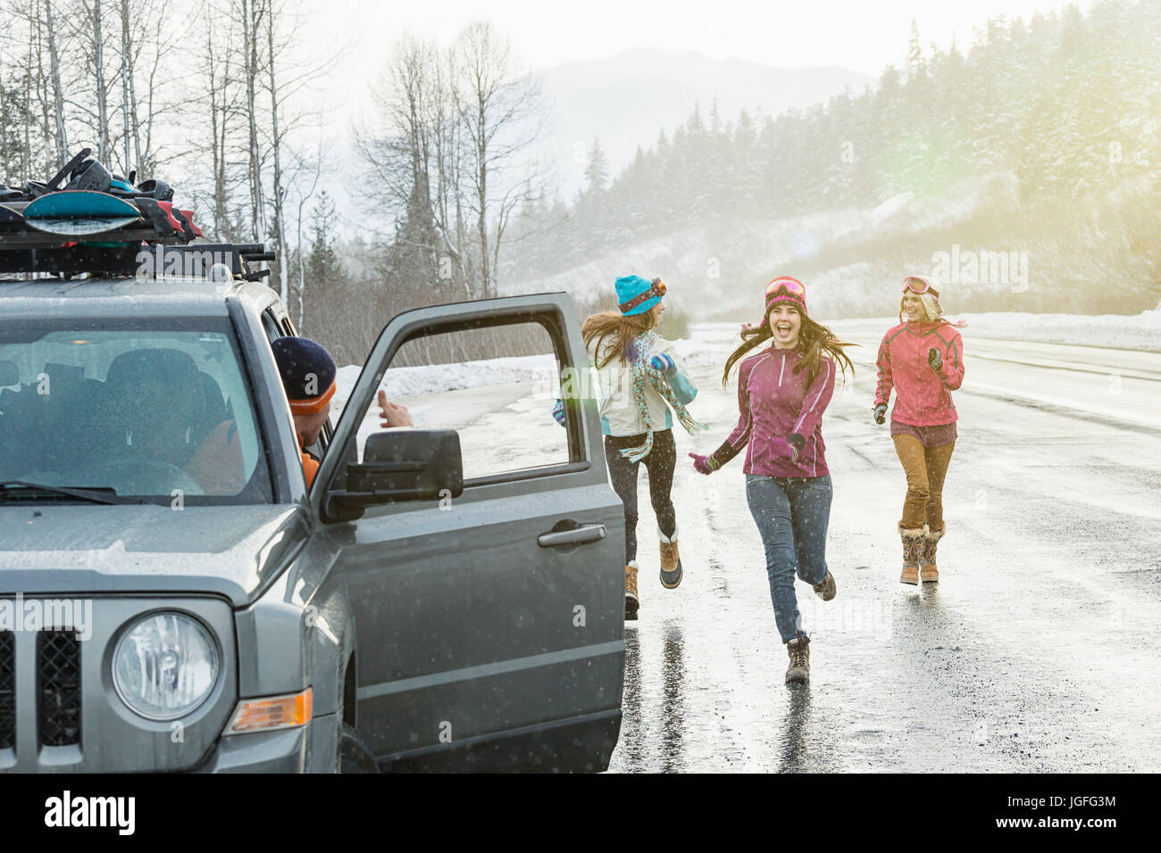 Running car hi-res stock photography and images - Alamy