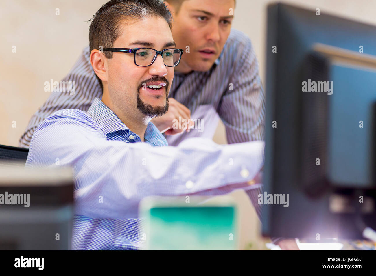 Man thinking computer ethnic hi-res stock photography and images - Alamy