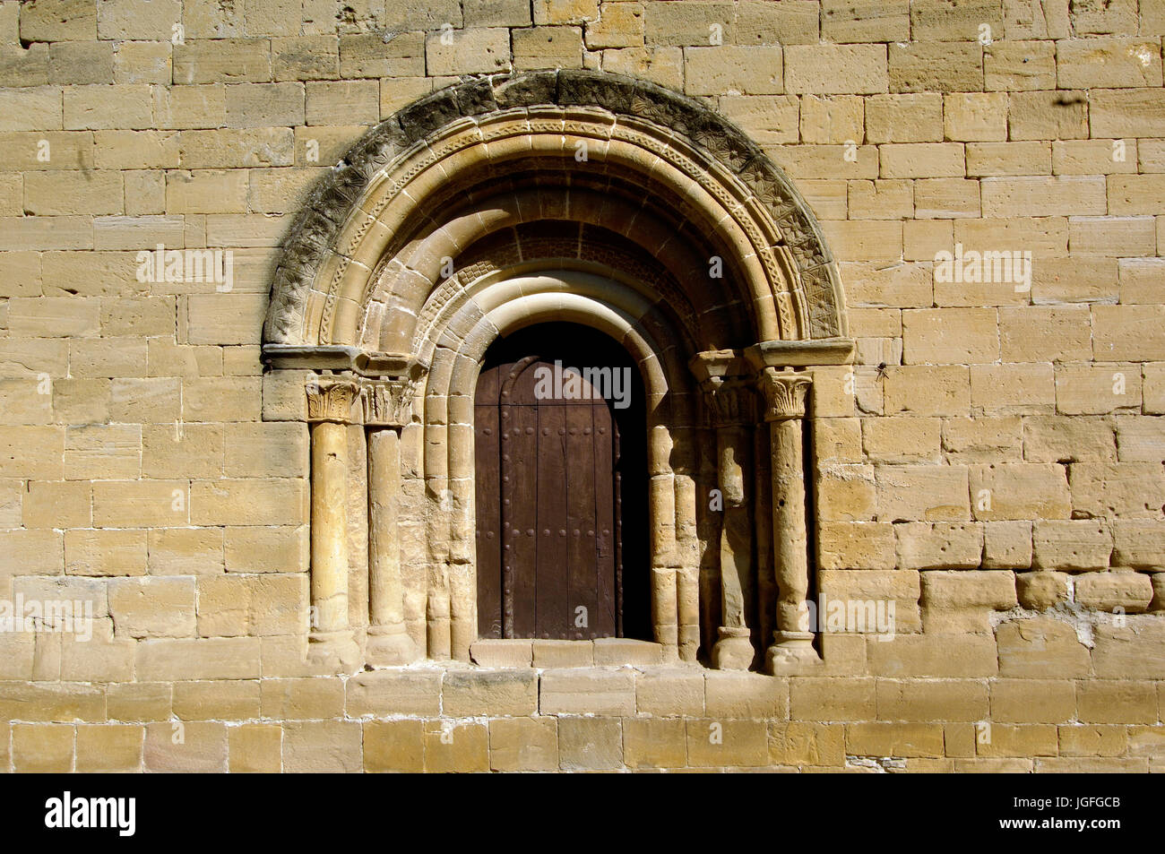 Romanesque door of San Salvador church, Tirgo, La Rioja Stock Photo - Alamy