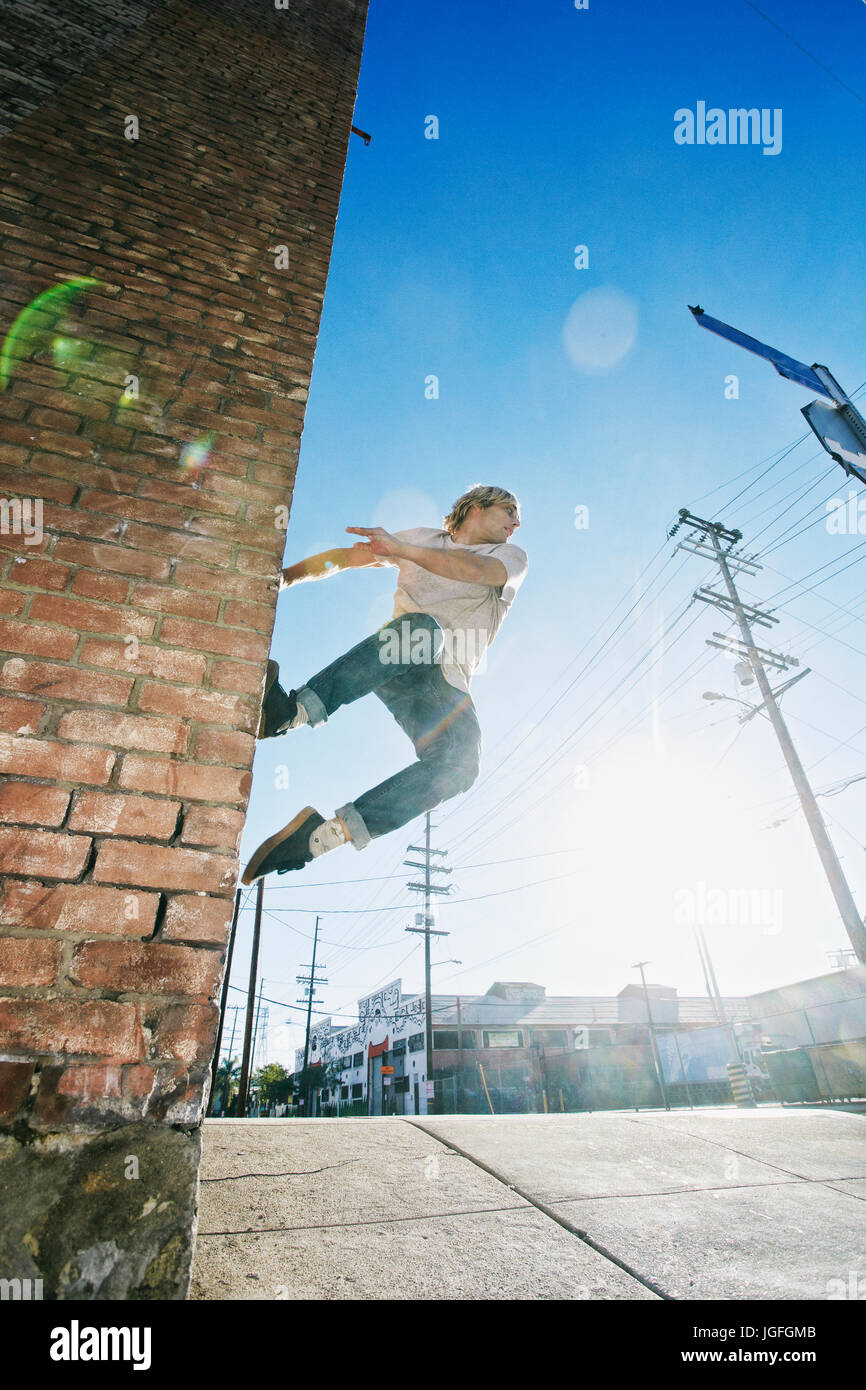 Jumping wall hi-res stock photography and images - Alamy