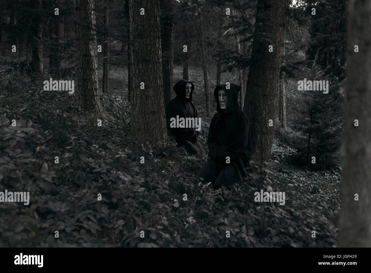 Wearing black robes hi-res stock photography and images - Alamy