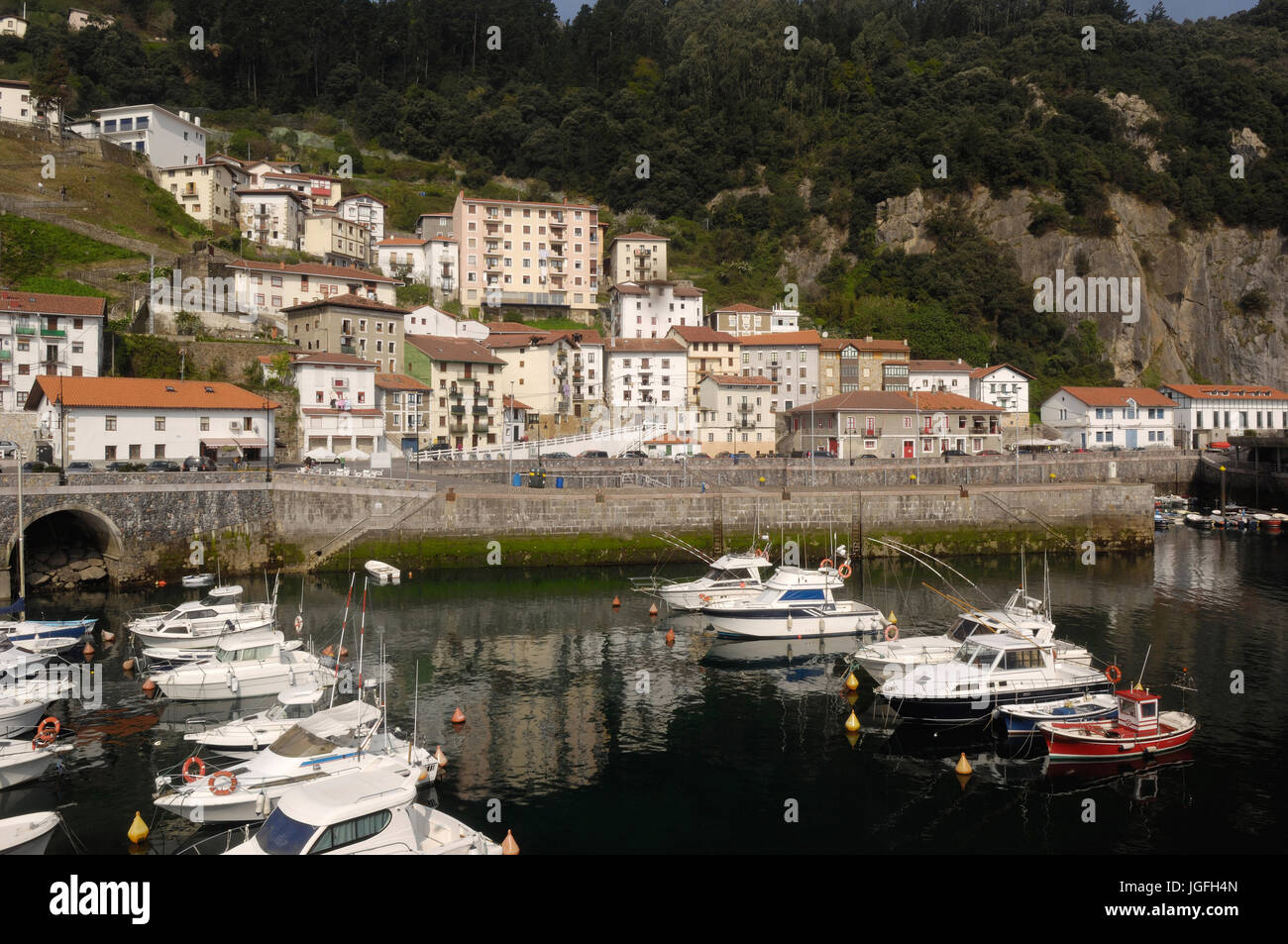 Elantxobe hi-res stock photography and images - Alamy