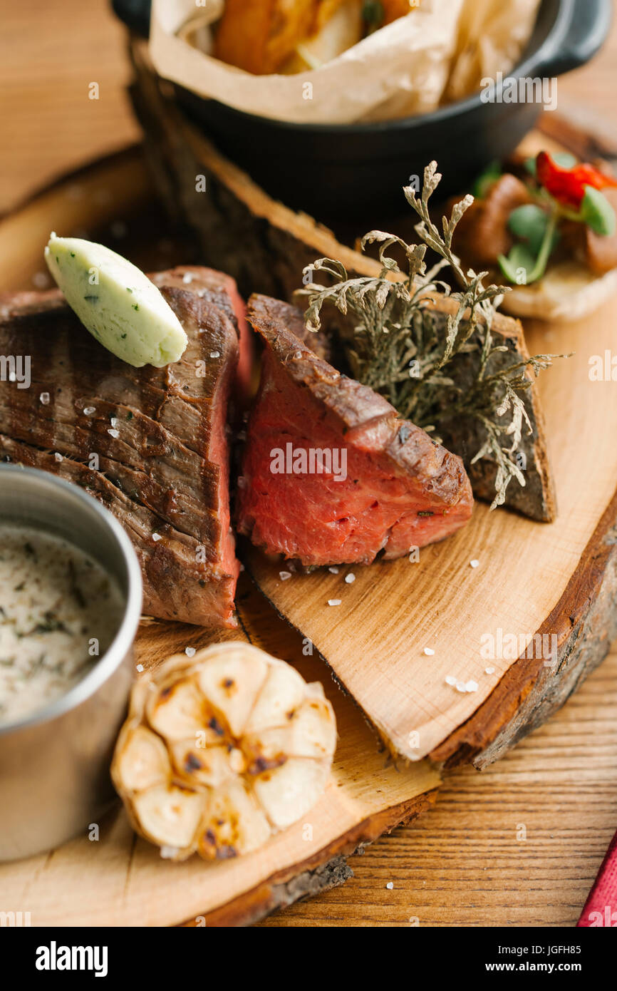 Tree slice hi-res stock photography and images - Alamy