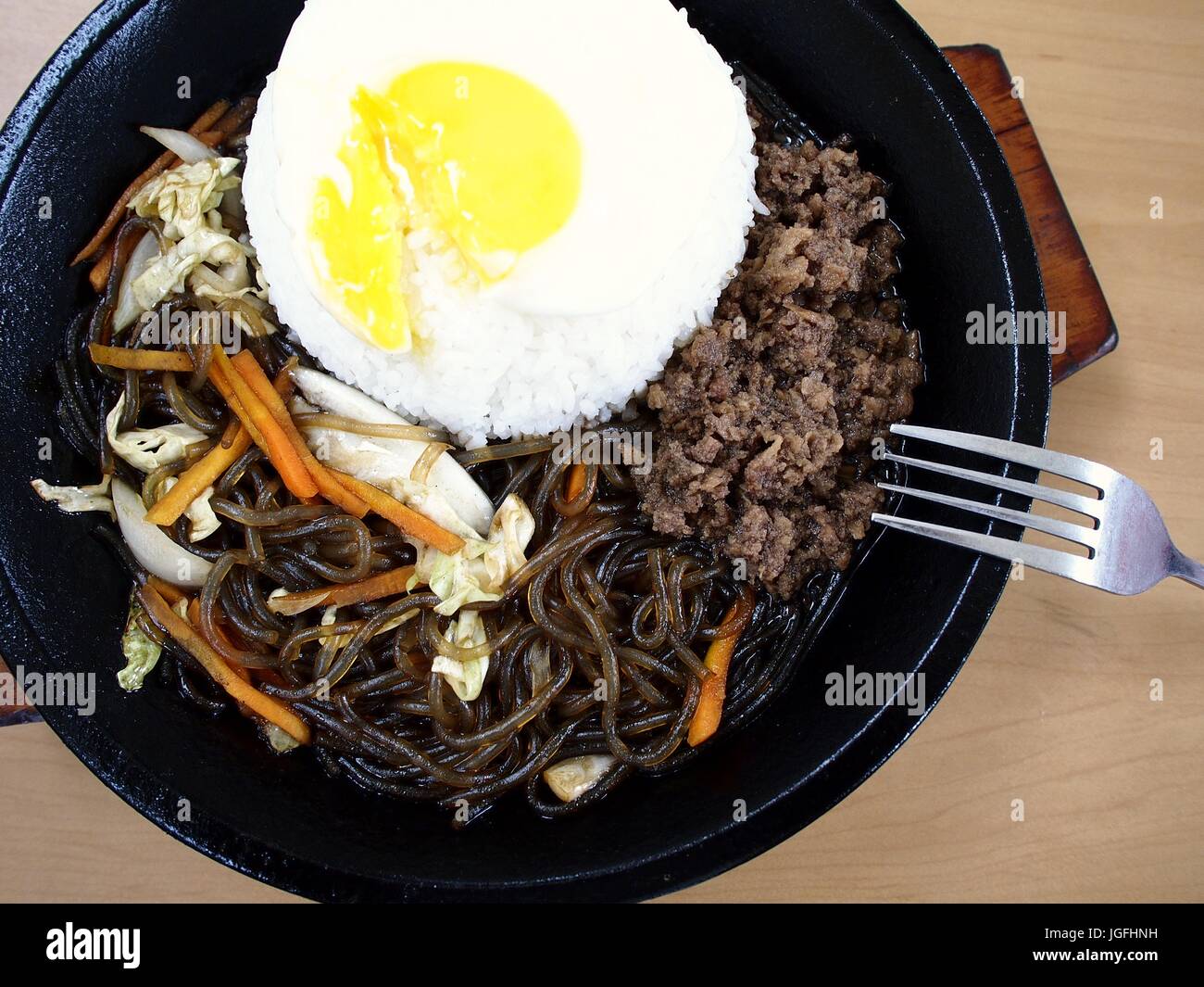 Photo of a Korean food served in a sizzling plate Stock Photo - Alamy