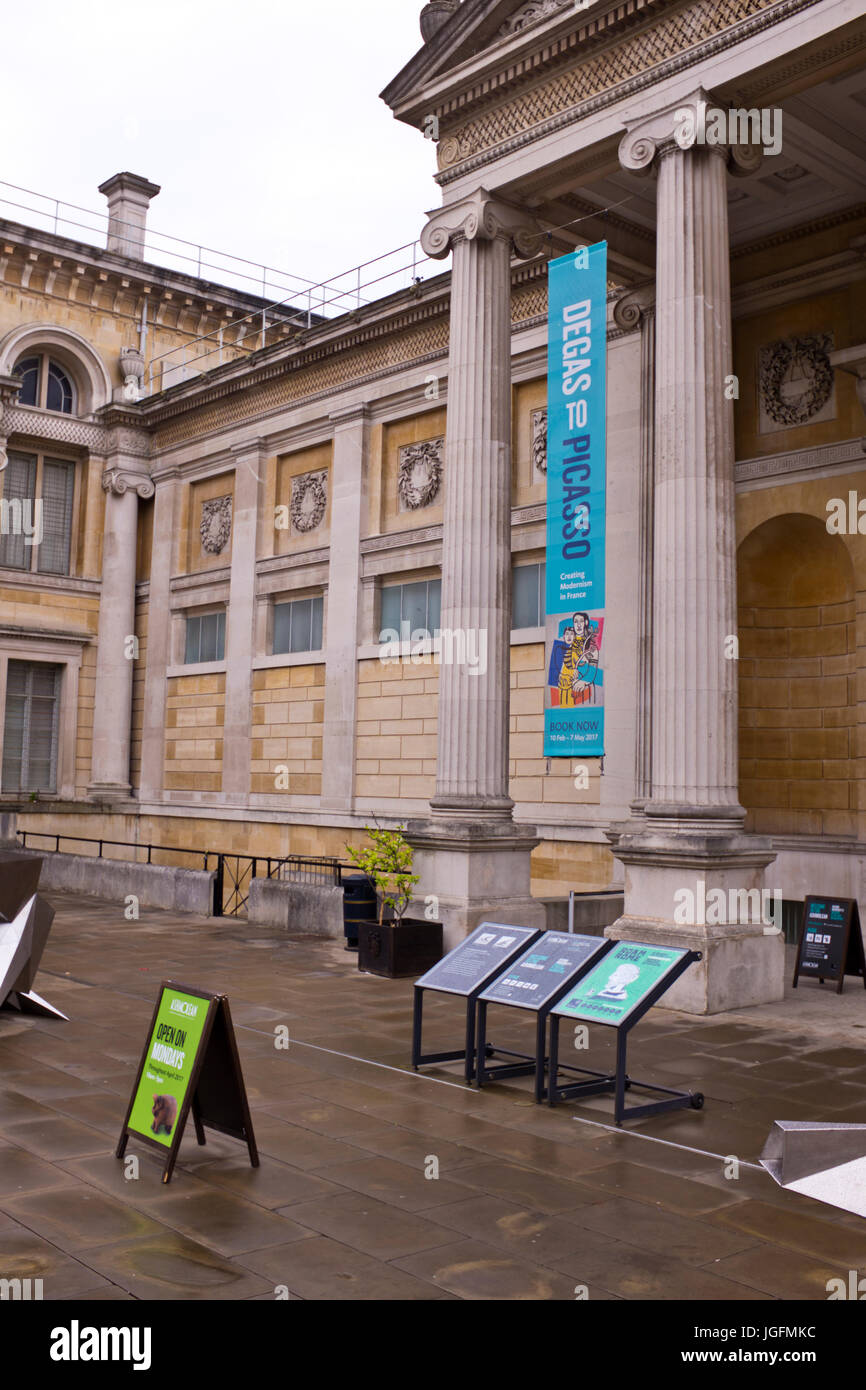 Universities of Oxford,Centre of Learning,Libraries,Gardens,Buildings ...