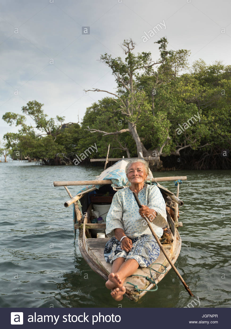 Woman Traditional Clothing Borneo Stock Photos & Woman Traditional ...