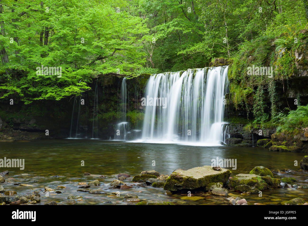 Gushing river hi-res stock photography and images - Alamy