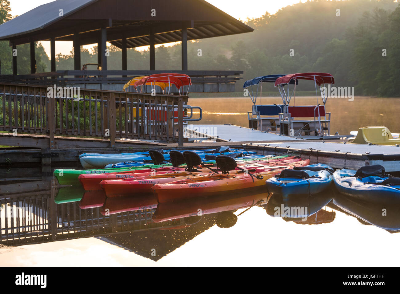 Lake trahlyta vogel state park hi-res stock photography and images - Alamy