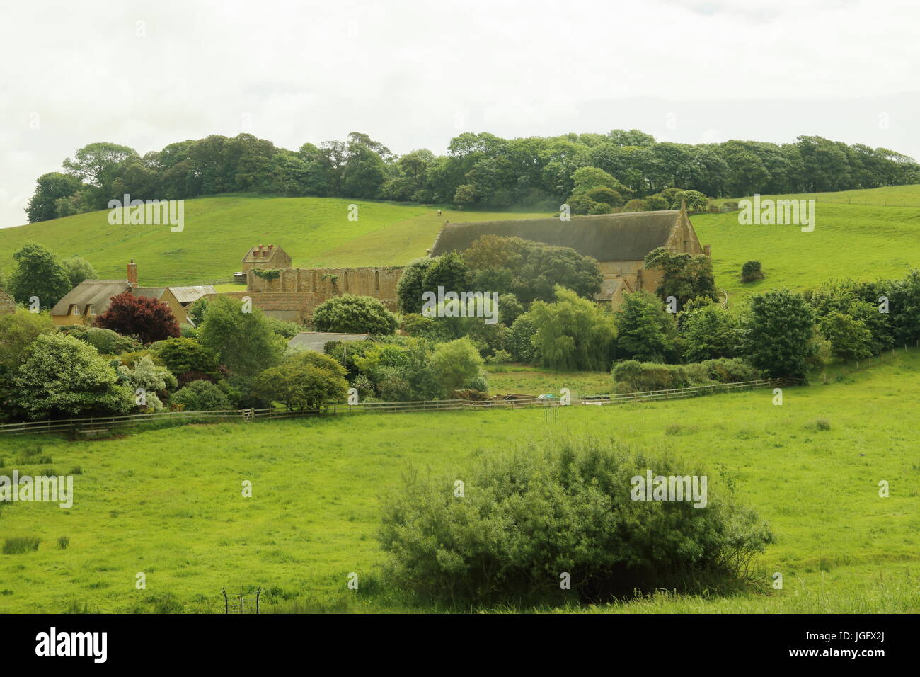 Abbotsbury tythe barn hi-res stock photography and images - Alamy