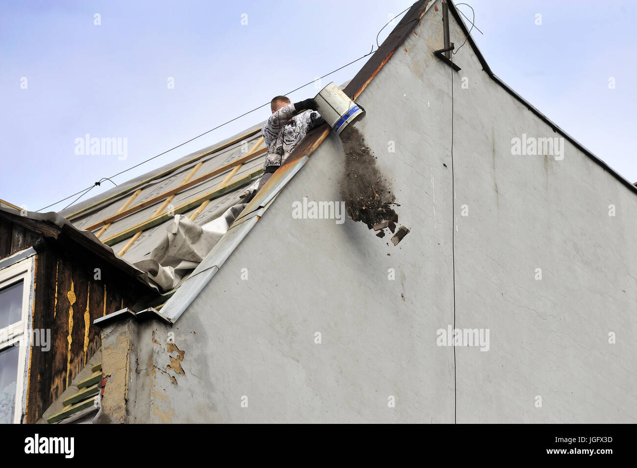 house, roof, old, destroyed, wooden, attic, architecture, dander, man ...