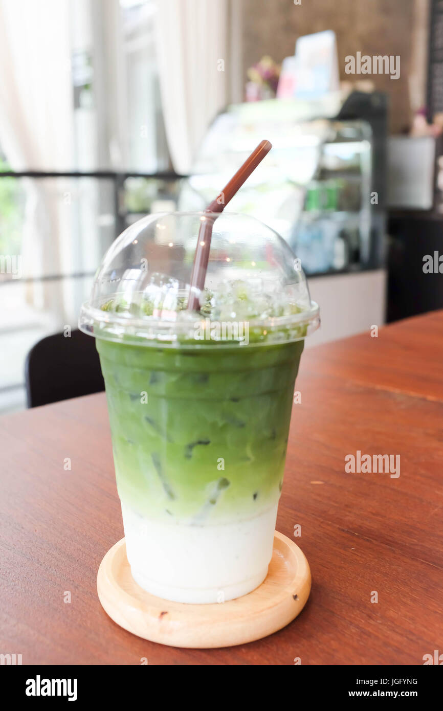 a glass of iced green tea Stock Photo - Alamy