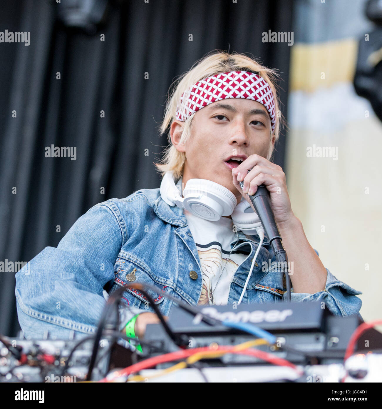Milwaukee, Wisconsin, USA. 4th July, 2017. ELEPHANTE (TIM WU) performs ...