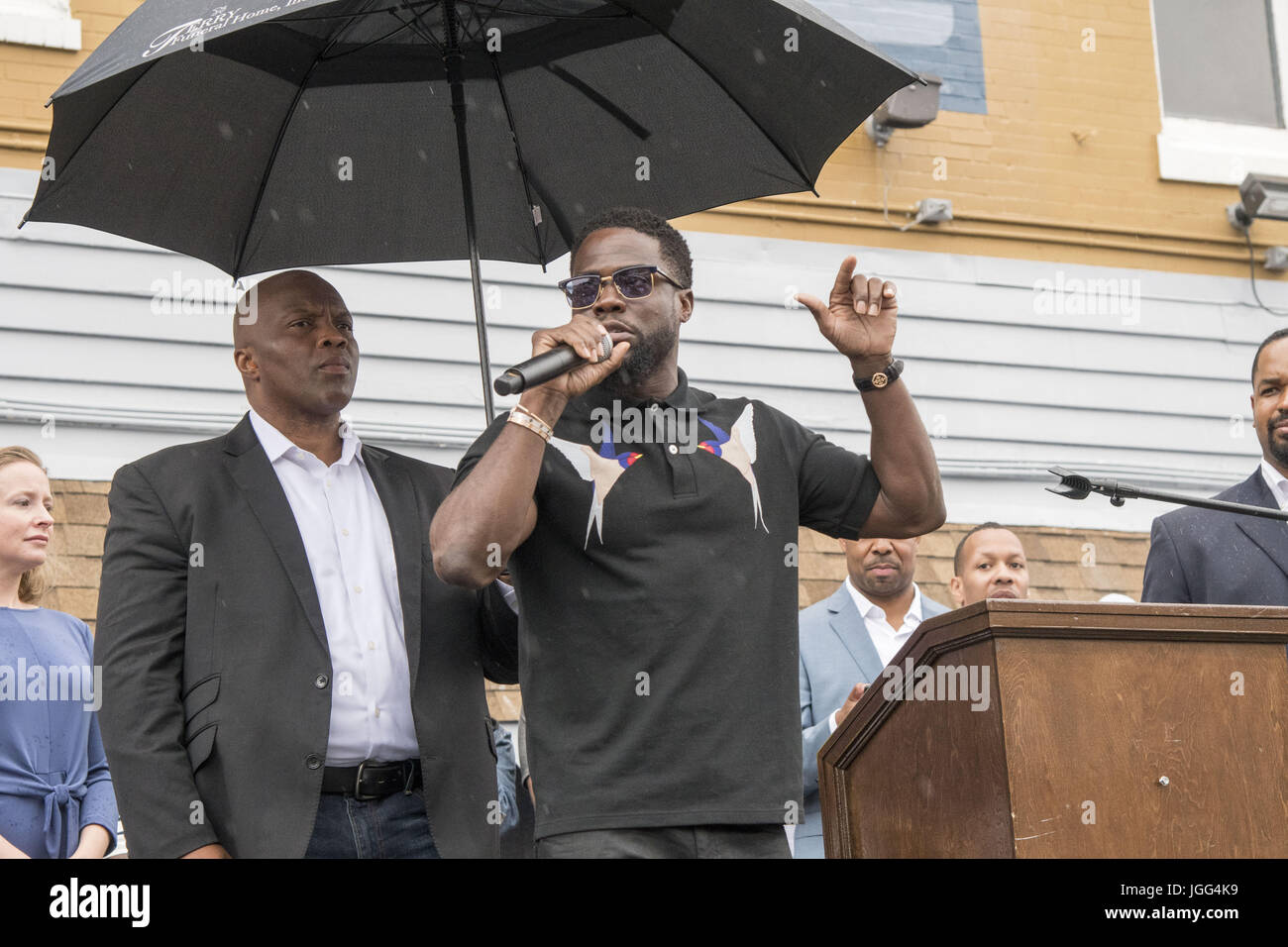 Kevin day comedian hi-res stock photography and images - Alamy