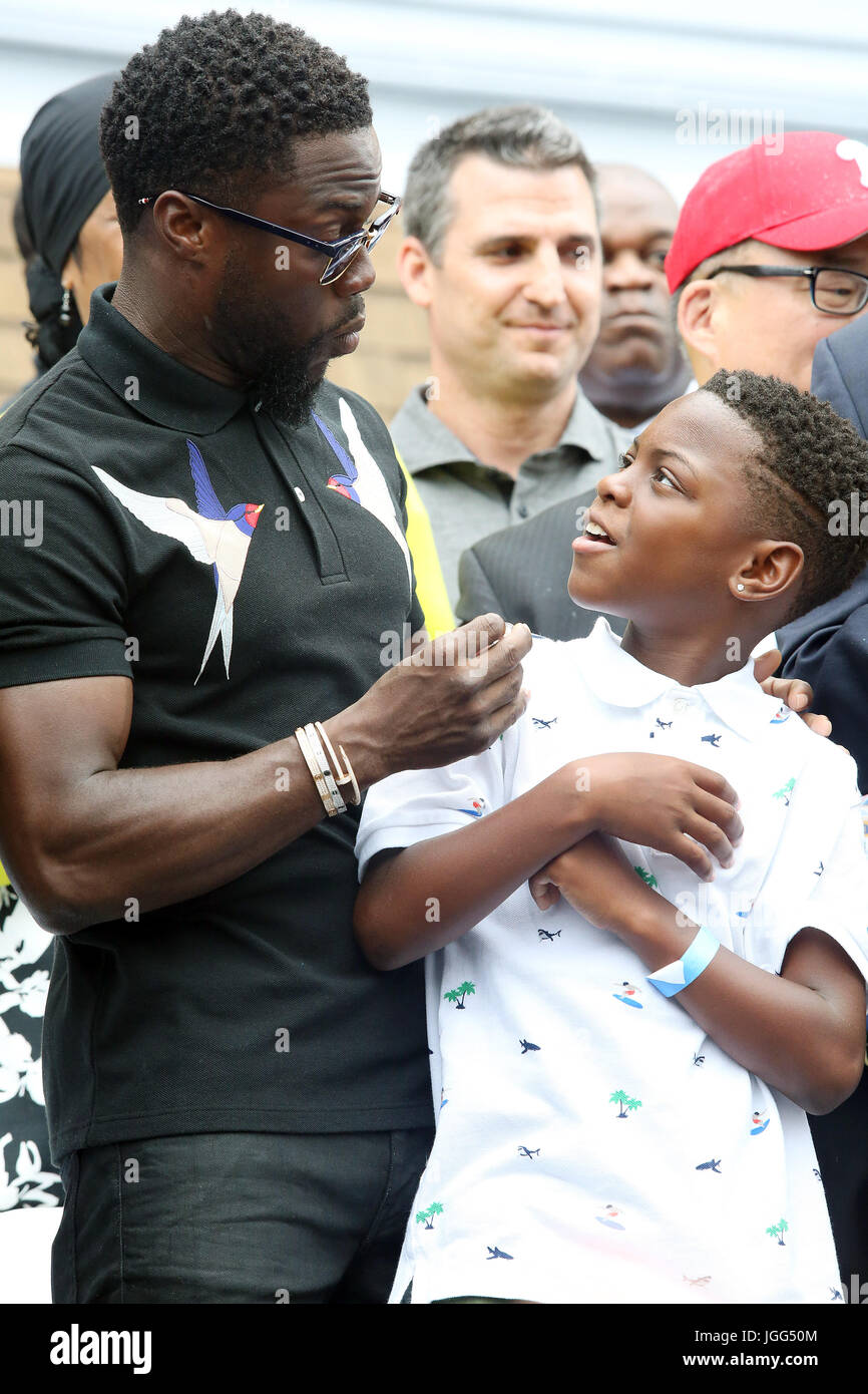 Philadelphia, PA, USA. 6th July, 2017. Kevin Hart pictured with son ...
