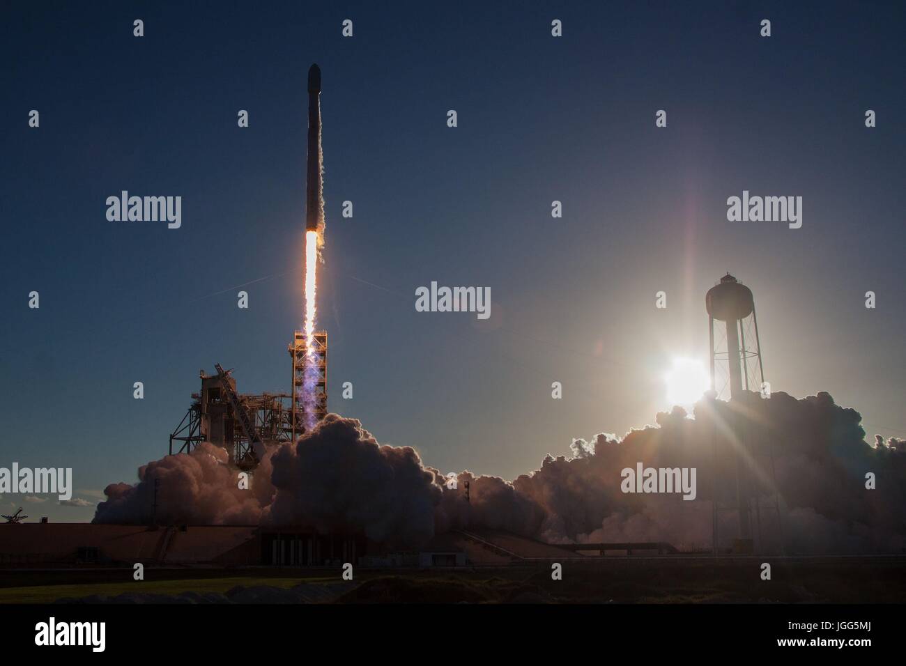 The SpaceX Falcon 9 rocket blasts off from Launch Complex 39A at the ...