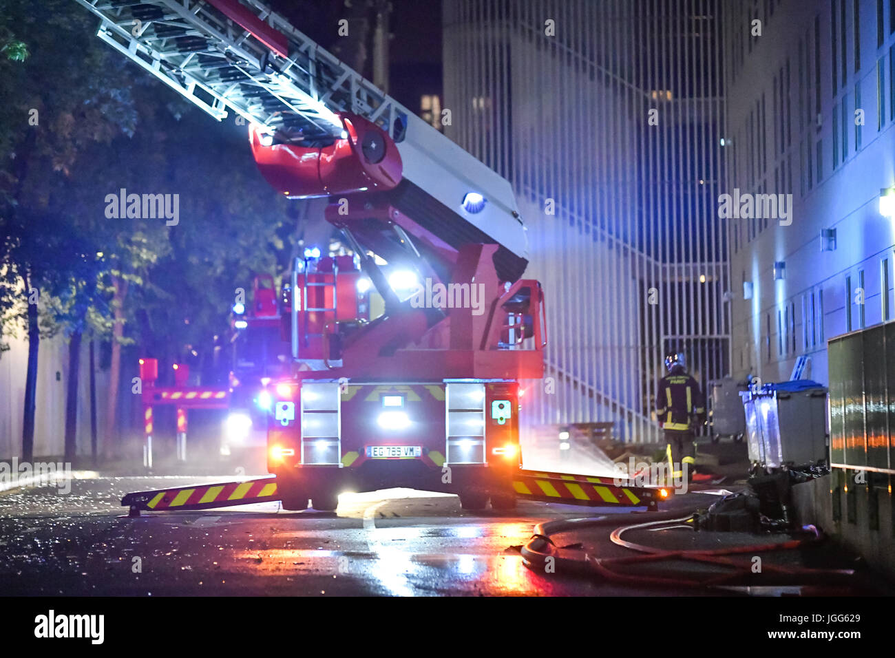 Shurgard fire hi-res stock photography and images - Alamy