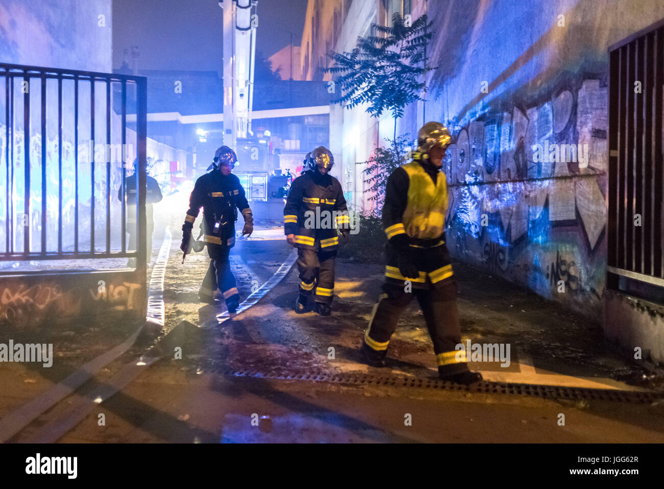 Paris, ile de france, france. 19th May, 2017. firefighters at the ...