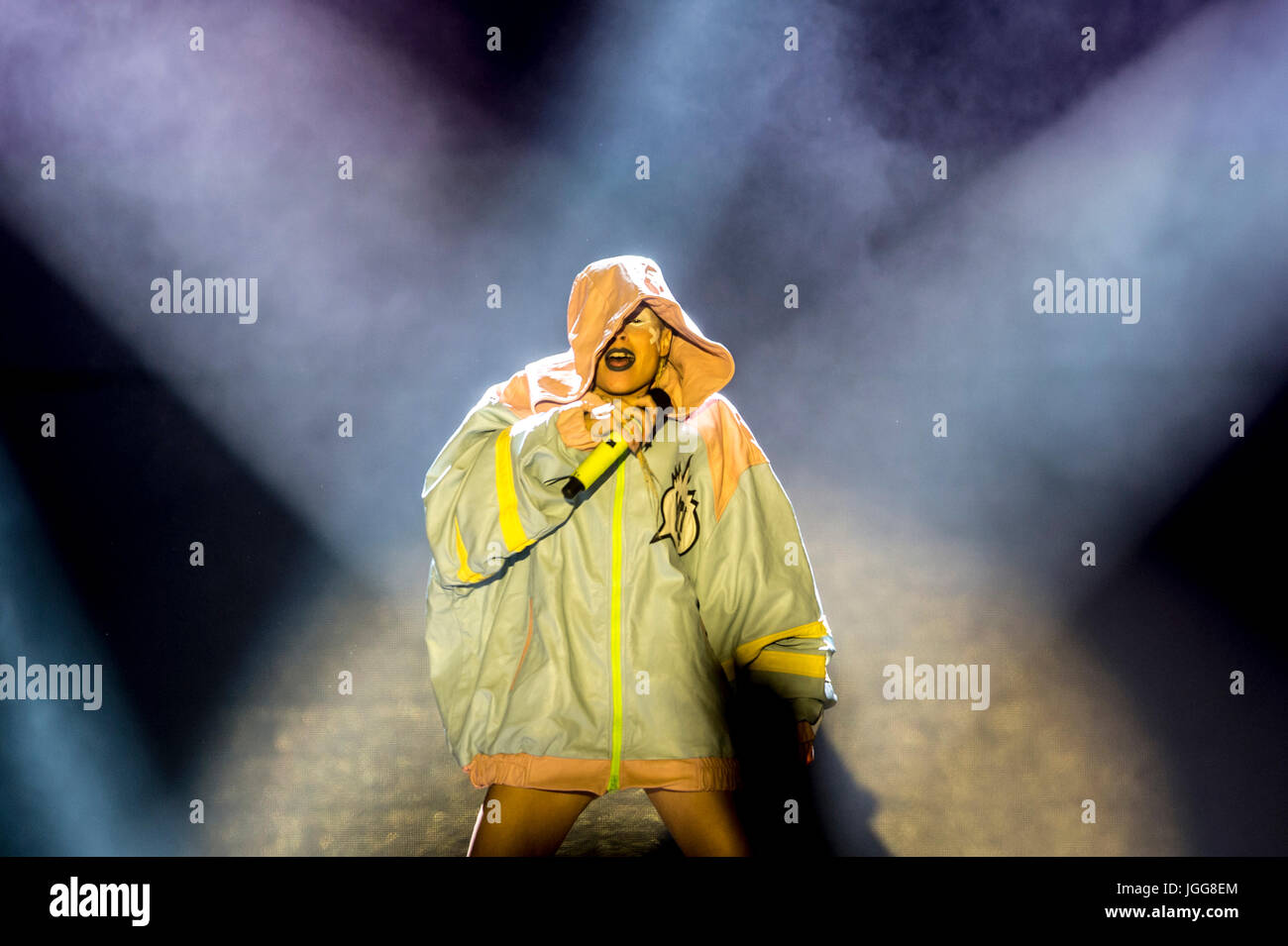 Yolandi Visser, singer of South African music band Die Antwoord ...