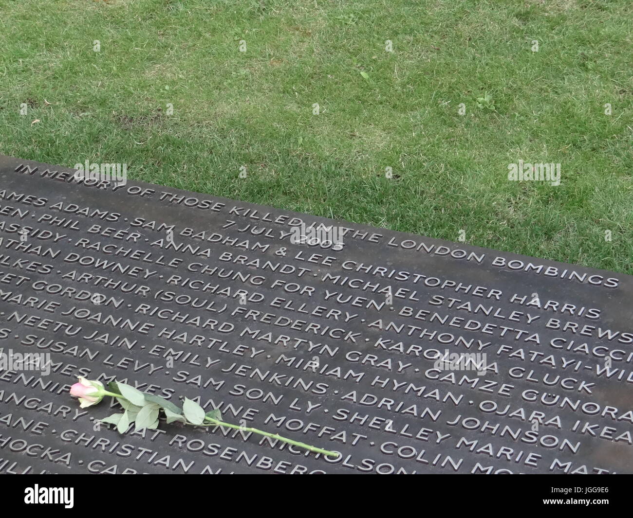 Bus london bombing 2005 hi-res stock photography and images - Alamy
