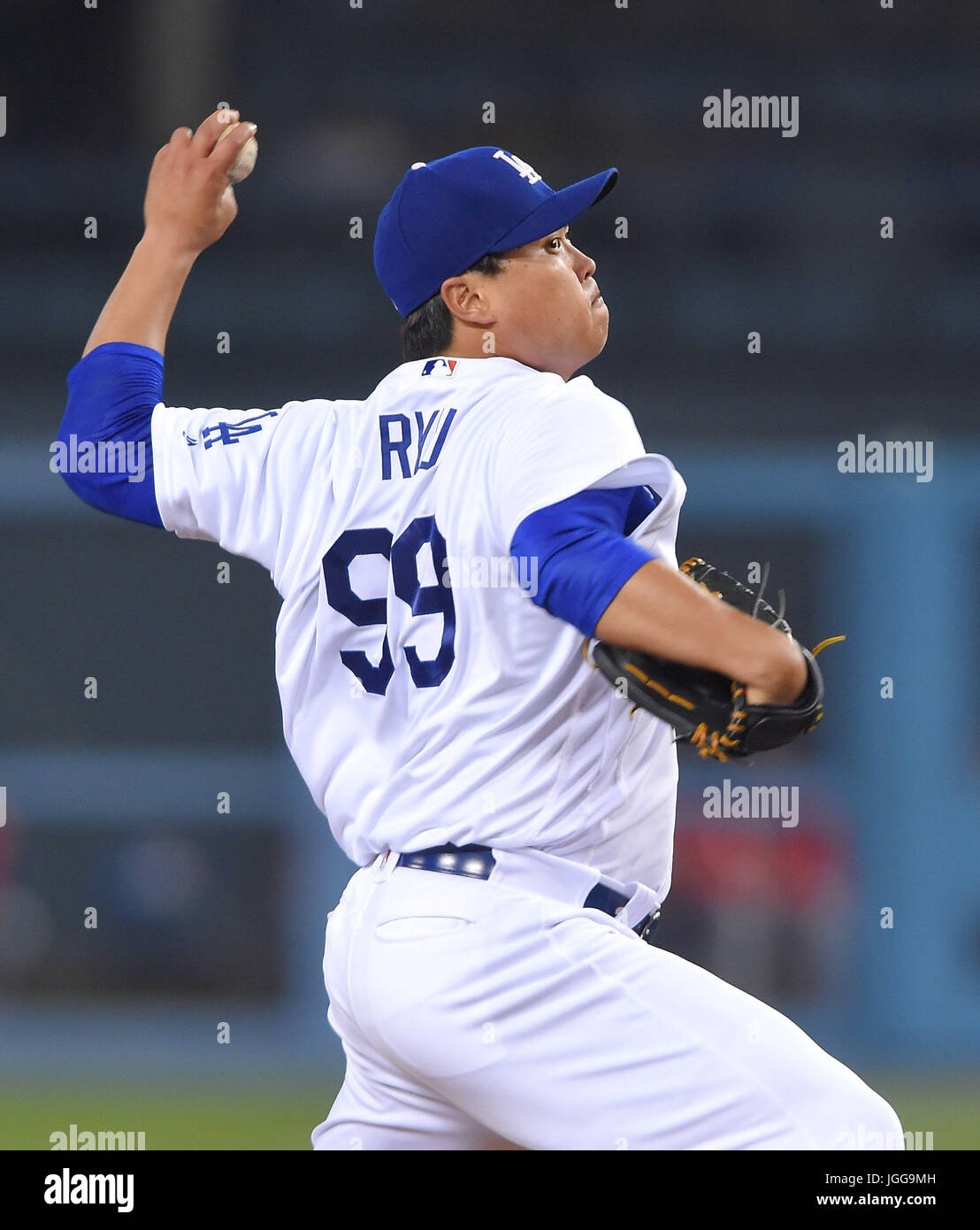 Los Angeles, California, USA. 5th June, 2017. Ryu Hyun-Jin (Dodgers ...