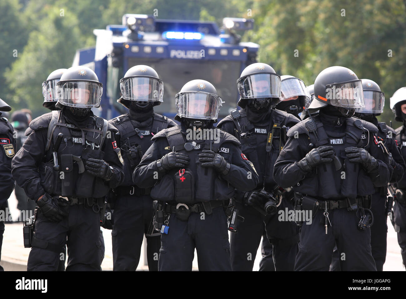 German Riot Police Stand In Stock Photos & German Riot Police Stand In ...