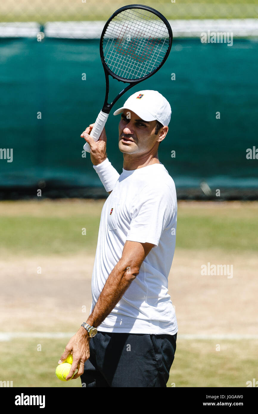 Wimbledon practice session hi-res stock photography and images - Alamy