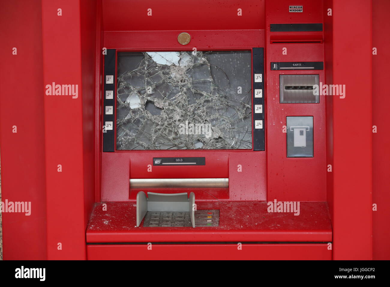 Hamburg, Germany. 7th July, 2017. A destroyed ATM, photographed in the ...