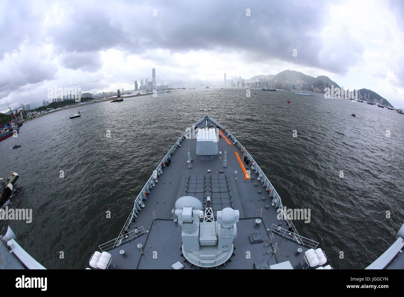 Hong Kong, China. 7th July, 2017. Chinese destroyer Yinchuan sails to ...