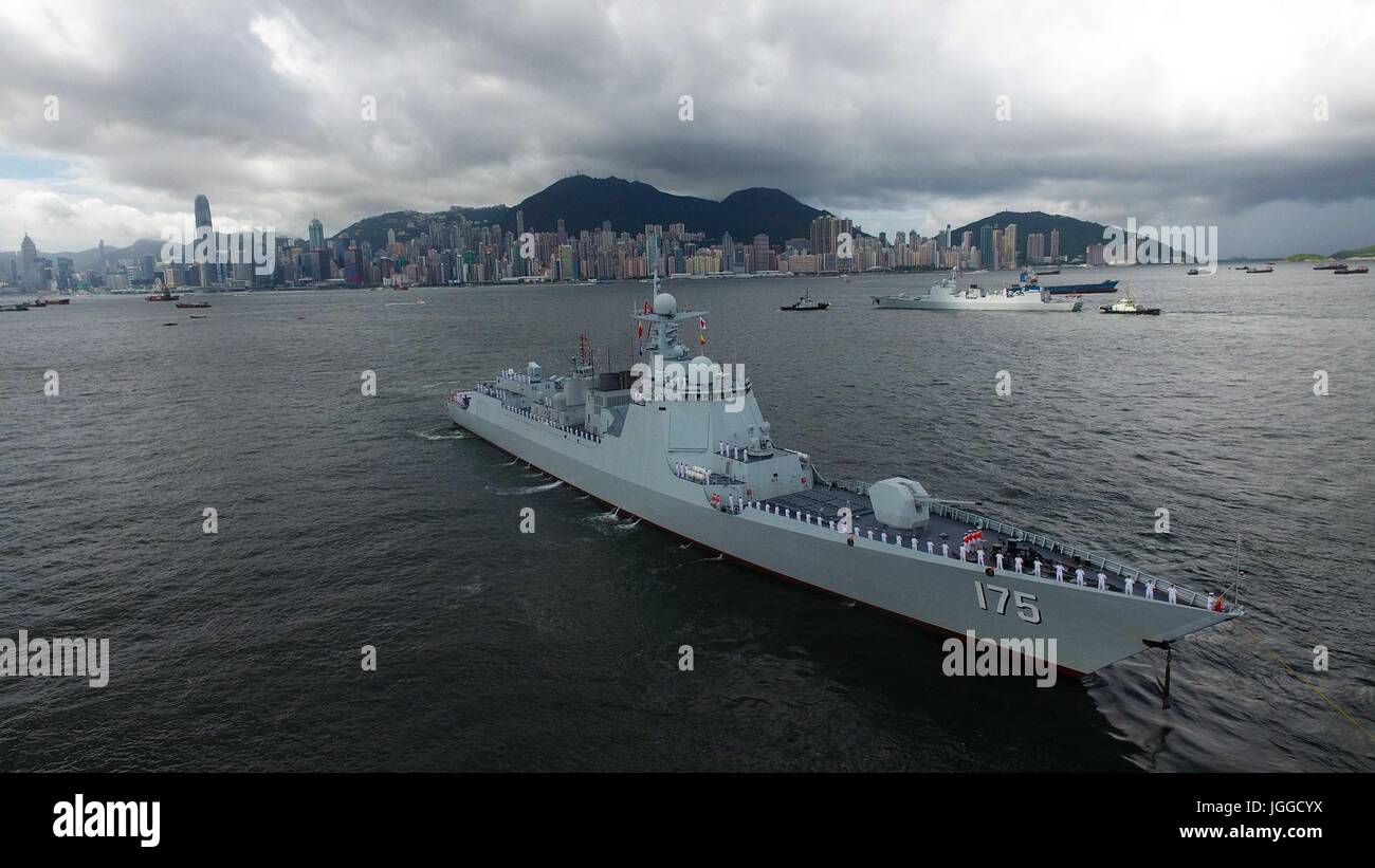 Hong Kong. 7th Jul, 2017. Chinese destroyer Yinchuan sails to the dock ...