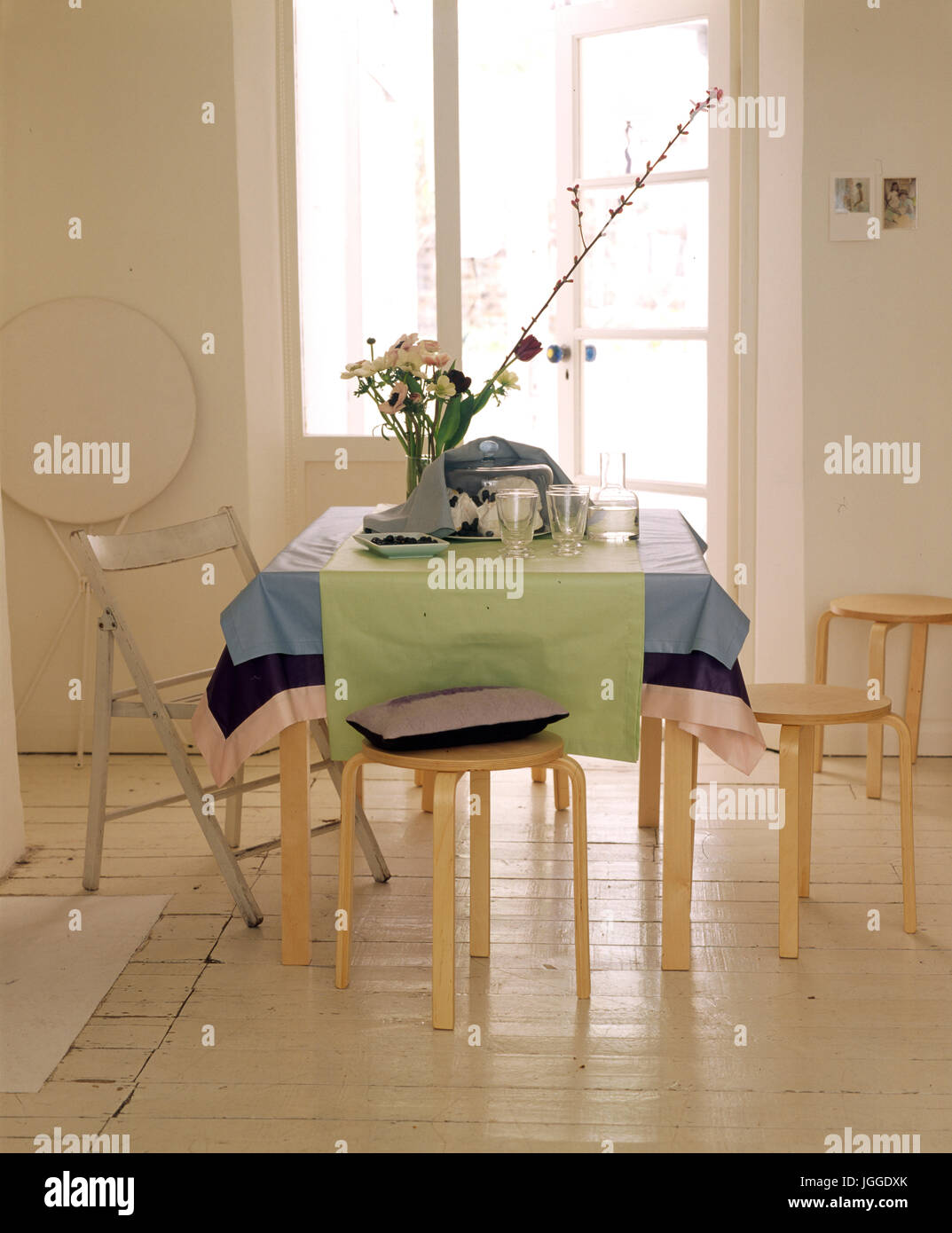 Simple furniture hi-res stock photography and images - Alamy